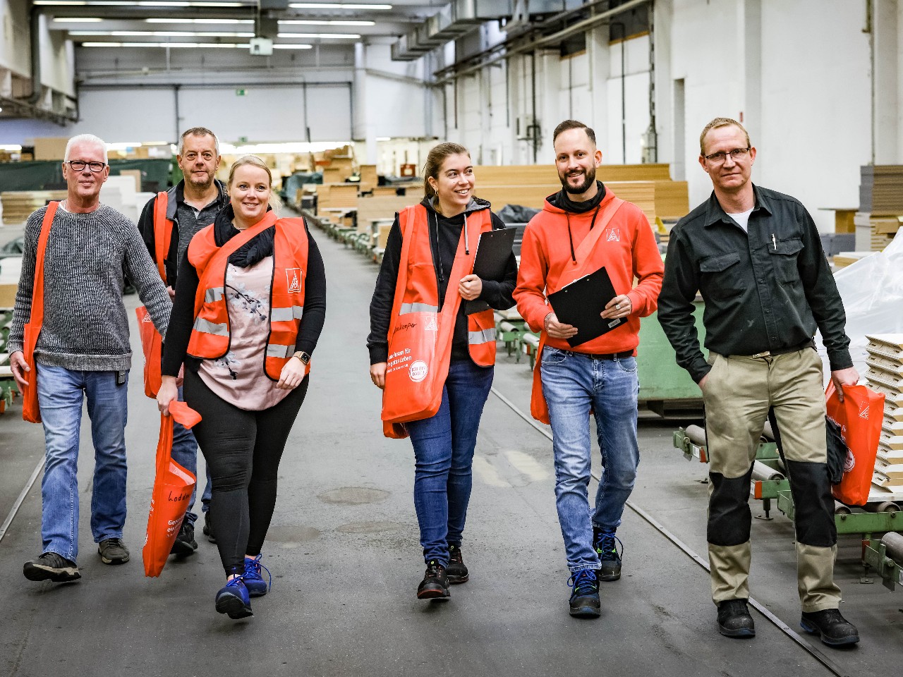 Für mehr und bessere Tarife in den „Holz-Betrieben“